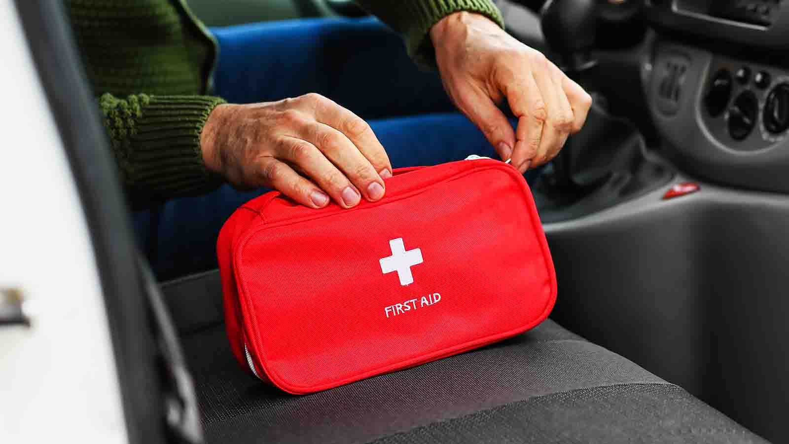 Why Should You Always Keep a Medical Kit in Your Car? | Paytm Insurance